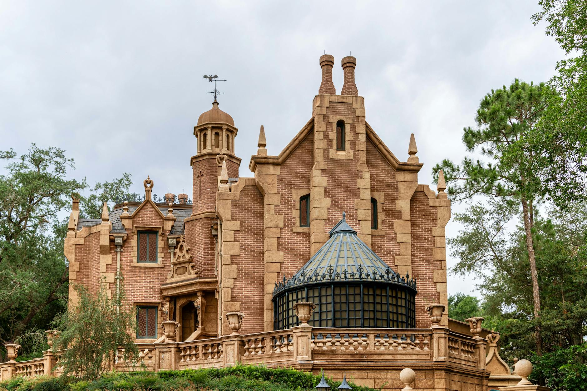 Disney World Character Dining 2026: Every Location Ranked
